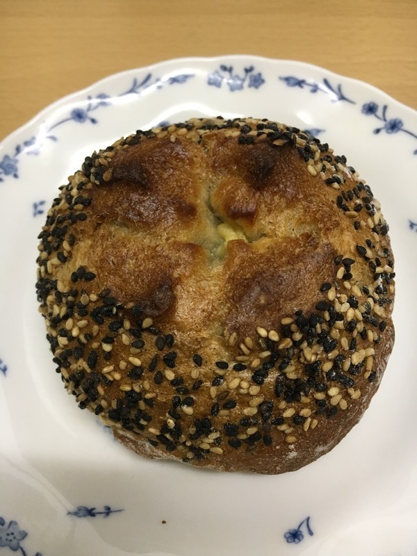 ひらみぱん 金沢 胡麻チーズ: 昨日も今日も明日もパン